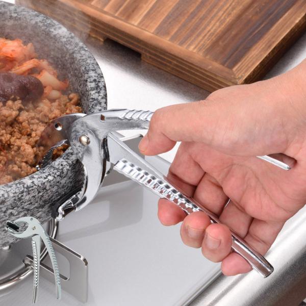 サイズ/約幅18.5×奥行6.8×高さ3.2cm重量/約160g内容量/1個材質/本体：亜鉛合金表面加工：クロムメッキ滑り止め：シリコーンゴム生産国/中国製食器洗い乾燥機/使用不可●アツアツ鍋の移動に便利なやっとこです。●アツアツの石鍋も、...