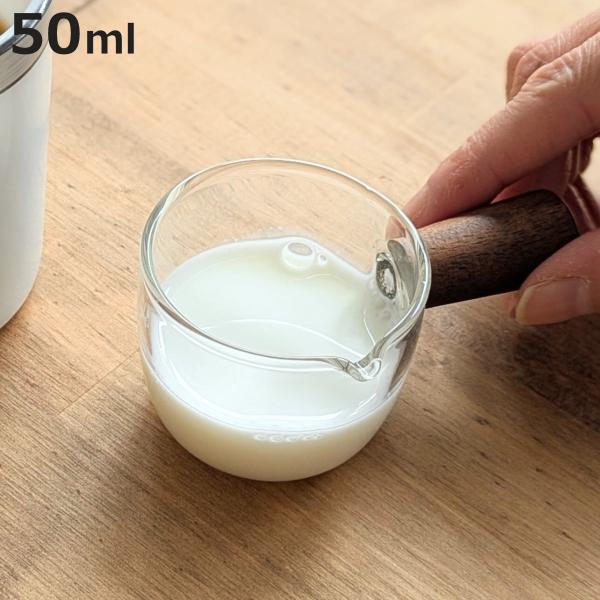 サイズ/約幅9×高さ4cm容量/約50ml●耐熱ガラス製のミニピッチャー50mlです。●サラダのドレッシングや料理のソース、コーヒーのミルクピッチャーに使えます。●テーブルに置くだけでアクセントとして雰囲気を演出します。●持ちやすいハンドル...