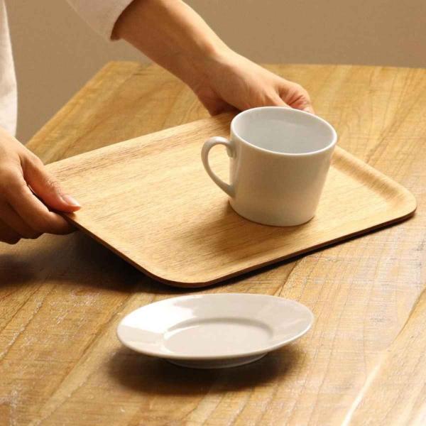 サイズ/約幅27×奥行20×高さ1.2cm重量/約162g内容量/1枚材質/天然木（ウィロー積層材、ウレタン塗装）生産国/中国製食器洗い乾燥機/使用不可●滑りにくいノンスリップ加工がほどこされたトレ―です。●朝食やティータイムにちょうどいい...