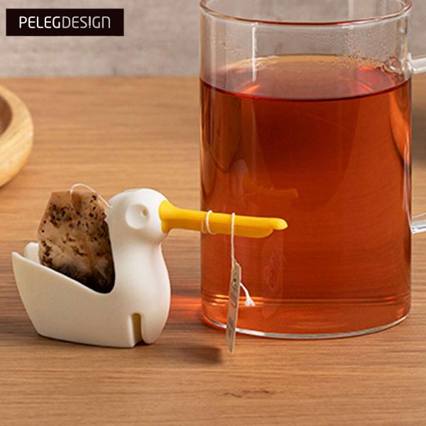 サイズ/約幅11×奥行2.8×高さ6cm内容量/1個材質/シリコーン樹脂、ポリプロピレン生産国/中国製●ペリカンのくちばしにティーバッグの紐を巻きつけることで、タグが湯の中に落ちるのを防ぎます。●使い終わったティーバッグの収納もできます。●...