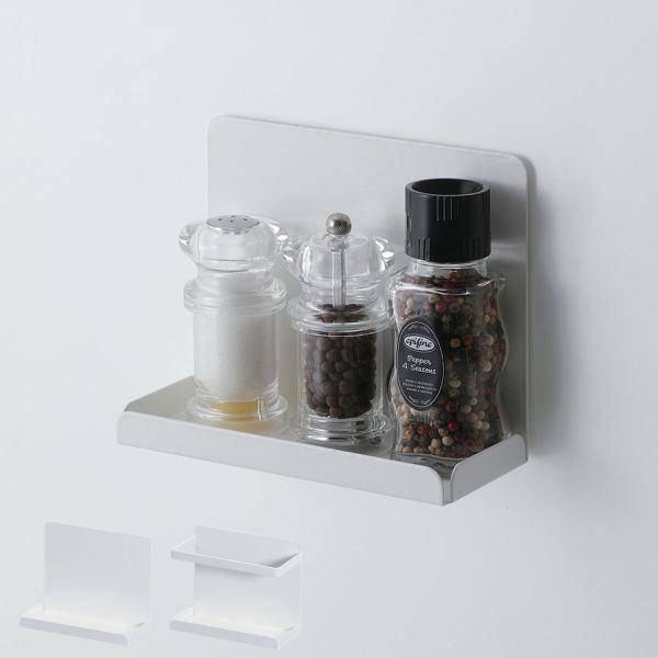 サイズ/約幅16.5×奥行7.5×高さ13cm内容量/1個材質/本体：鉄（エポキシ樹脂塗）マグネット：ラバーマグネット種類/ノーマル、ガード付き生産国/中国製耐荷重/1kg●「マグネフィット」シリーズのスパイスラックです。●同シリーズのキッ...