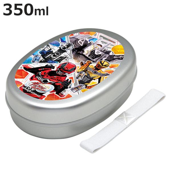 サイズ/約幅13.8×奥行9.8×高さ4.4cm容量/約350ml内容量/1個（本体、ランチベルト、仕切り、名前シール）材質/アルミニウム生産国/日本製●戦隊ヒーローのアルミ製お弁当箱です。●容量は350mlです。●割れたりせず、丈夫で長持...