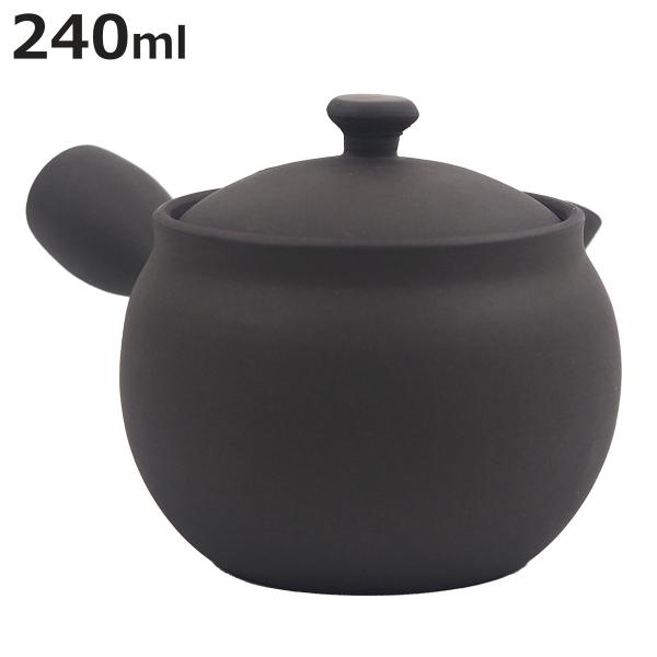 サイズ/約幅8×奥行13.5×高さ8cm容量/約240ml内容量/1個材質/陶器生産国/日本製●陶山急須は、四日市萬古焼で歴史と伝統の紫泥の土に黒土を吹きかけることで、お茶のタンニンを吸着する性質とシンプルでモダンなデザインを両立したアイテ...
