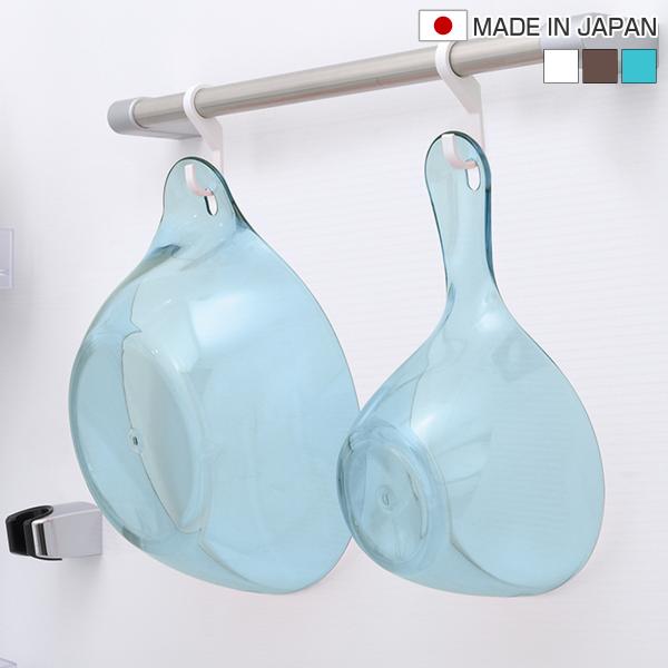 ●カラリと乾いていつでも清潔な「カラリ」シリーズの湯桶・手桶のセットです。●ムダな継ぎ目がない透明素材の美しさが浴室に高級感を演出してくれます。●手に沿う形状で持ちやすいです。●下向きに置いた時に空気の通るスペースが確保できる形状になってい...