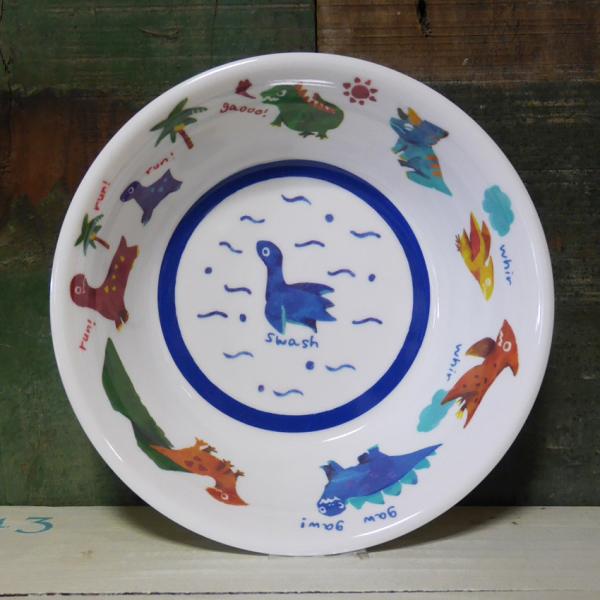 わくわくたのしいごはんの時間をキュートな動物達とすごせる、DECOLE(デコレ)のRegenbogen(レーゲンボーゲン)シリーズ。こちらはカラフルなきょうりゅうの柄が入ったメラミンボウルです。メラミン製なので割れにくく、小さなお子様でも扱...