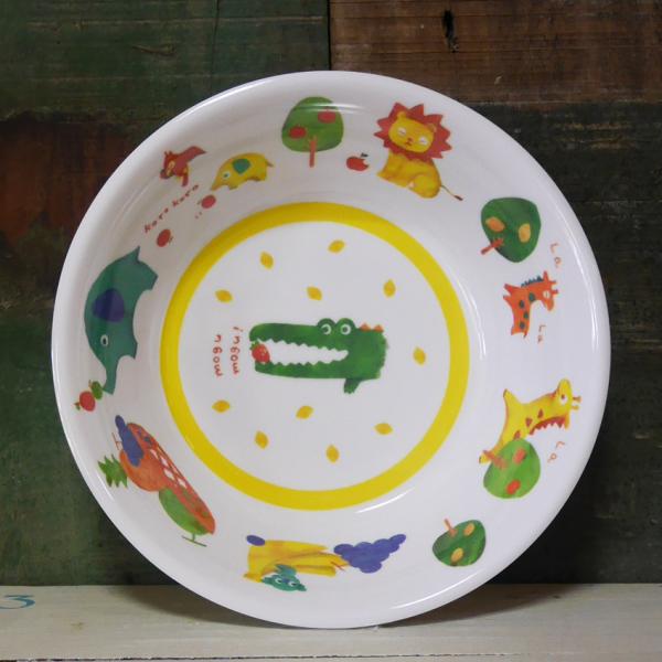 わくわくたのしいごはんの時間をキュートな動物達とすごせる、DECOLE(デコレ)のRegenbogen(レーゲンボーゲン)シリーズ。こちらはカラフルなくだものの柄が入ったメラミンボウルです。メラミン製なので割れにくく、小さなお子様でも扱いや...