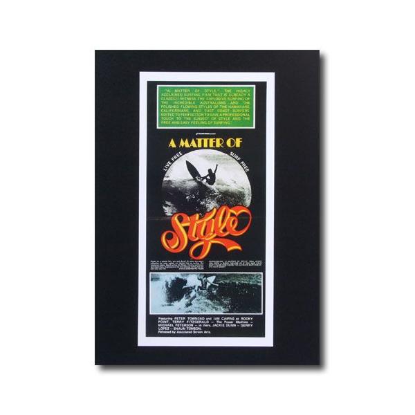 【商品スペック】台紙サイズ：縦354×横260 (mm)素材：ポスター、台紙ともに紙※こちらは台紙付きポスターの販売ページです。額縁は含まれませんので、必要に応じて別途お求めください。