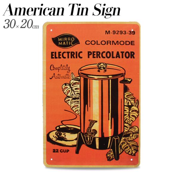 【スペック】サイズ：高さ30cm × 幅20cm素材：素材：ブリキ製重量：約200g（デザインにより異なる場合があります）壁掛け用の穴あり（※取り付け用のピンやフックは付属しておりません）