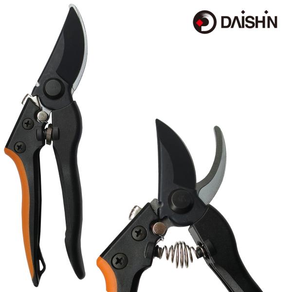 【商品の特徴】●軽量＆強靭なグラスファイバー柄重量わずか144gで長時間の作業でも疲れ知らず●太い枝も楽々カット生木なら約1.5cmまでスムーズに切断可能●サビ・ヤニに強いフッ素加工刃切れ味が長持ちし、メンテナンスも簡単●ワンタッチロック構...