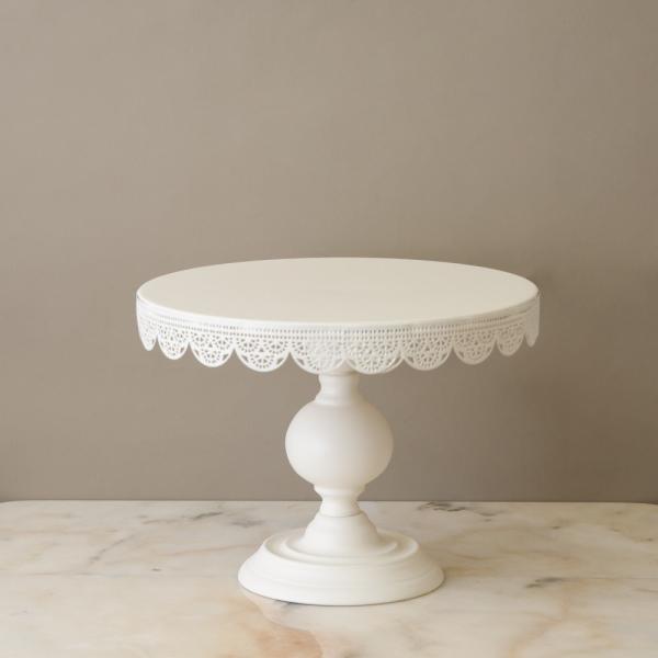 アンティーク風ノスタルジックで味わい深いフレンチアイアン製品♪色々な用途で、おしゃれに使用できます。シンプルでお部屋や玄関などにディスプレイしたらかわいいですね♪季節を選ばず使える素材だから出番が多くなる便利ものです！アンティーク調の美しさ...