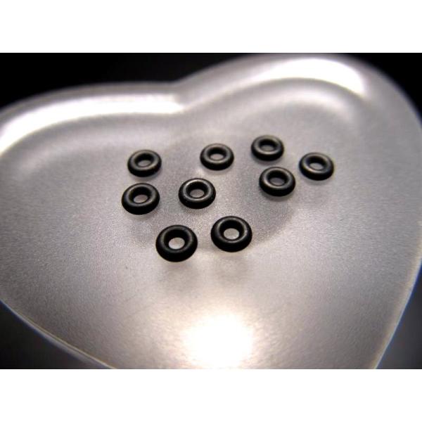 ■重さ・サイズなど：約150-170個入 直径約3mm大量の場合はお気軽にお問い合わせ下さい!■名称など：シリコンリング ブラック(不透明)■商品説明：兼ねてよりご要望の多かったシリコンリング、ようやく入荷致しました！ブレスの珠と珠の間に挟...