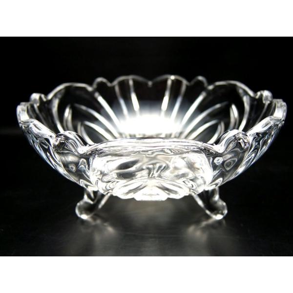 ■サイズ・重さなど：直径120mm・高さ約60mm。■商品説明：直輸入商品の為、激安で頑張ります。インテリアにも 3本脚付き・ガラスの器【ディスプレイやインテリアに】店長イチオシさざれを入れてブレスレットの浄化に最適、器として物を入れても良...