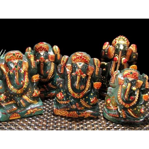 ■サイズ・重さなど：重さ約80g-100g。■産地・原産国：インド産■名称など：インディアンアベンチュリン【砂金水晶】 ガネーシャ■商品説明：夢を叶える象！商業の神・学問の神ガネーシャ太鼓腹の人間の身体に 片方の牙の折れた象の頭をもった神で...