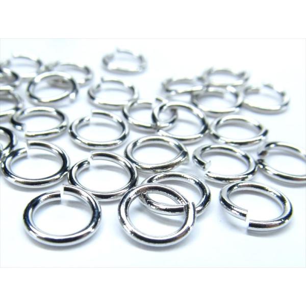 ■サイズ・重さなど：約7mm 4gセット(約30個前後入り)※g販売の為、数量は前後する場合がございます。大量の場合はお気軽にお問い合わせ下さい!■名称など：-■商品説明：キラキラチャームに動きを出すのに最適！激安です！いろいろ使える大きめ...