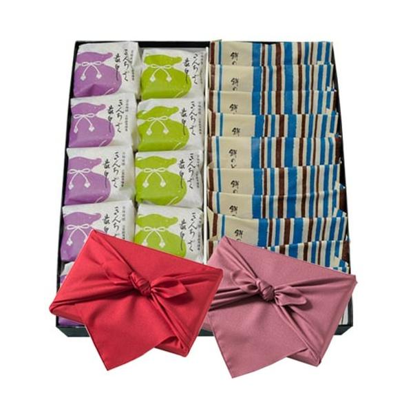 【餅のどら焼き】生地に餅粉を織り交ぜ、つなぎに山芋を使用し、もっちりとした食感を出しています。形はよくある丸ではなく、半月型で食べやすいものとなっており生地の中には甘さ控えめの粒あんがたっぷり入っています。【きんちゃく最中】ふるや古賀音庵創...