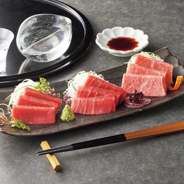 脂がのった大とろ、赤身と脂が楽しめる中とろ、コクのある赤身の3種類の詰め合わせ。本まぐろのおいしさを存分にお楽しみください。■仕様： ・内容量：大とろ 200g、中とろ×2（計400g）、赤身×2（計400g）、わさび25g・原産地：まぐろ...