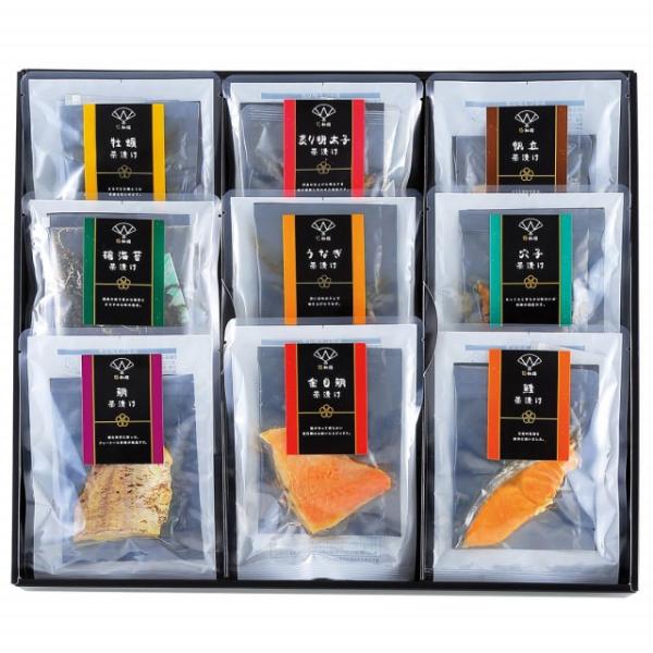 機内食でも採用された本格出汁茶漬けのセットです。大きな具材と、出汁にもこだわり、贅沢なひとときを堪能いただけます。お湯を注ぐだけで本格だし茶漬けをぜひ。■仕様:・セット内容：●お茶漬け（金目鯛・穴子・鮭・鯛・帆立・鰻・磯海苔・牡蠣・炙り明太...