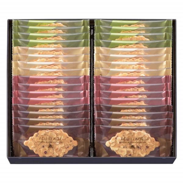 スライスナッツをしきつめてパリッと香ばしく焼き上げたクッキーにバランスよくチョコレートをサンドしました。チョコレートはナッツに合わせて相性のよいものを厳選。クッキーとナッツとチョコレート、それぞれの味と食感が繊細に重なり合います。■仕様:・...