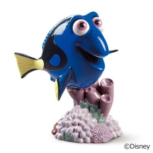 ディズニーの明るく陽気なキャラクター「ドリー」を、リヤドロのアーティストが制作しました。どんなときも明るく前向きな性格だけど、極度の忘れんぼうのドリー。親友のニモやマーリンといっしょに家族のように暮らしています。あることがきっかけで、たった...