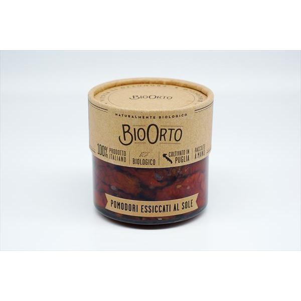 ドライトマトはピーリア地方の伝統的手法で作られています。新鮮なトマトを収穫し、天日で干して乾燥させます。瓶の中に入っているトマト、オリーブオイル共にオーガニックです。味がしっかりとしており多様な料理に使用できます。前菜やパニーニ、パスタの調...