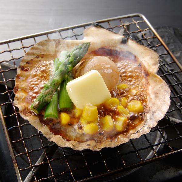 北海道産の帆立をバター焼きで。コーンやアスパラも北海道産を使用。醤油を注せば磯の香りとバター醤油の香ばしい風味、プリプリの食感をお楽しみください。１食ごと無駄の出ない「小分け・少量パック」です。内容：帆立バター焼きセット（帆立片貝1枚（北海...