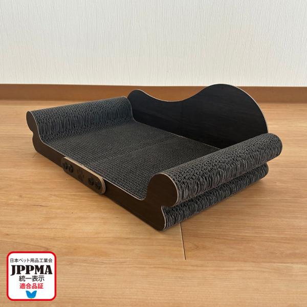 *本製品は、環境にやさしい無毒・無臭の段ボール素材で作られており、体や肉球にやさしい植物由来の接着剤を使用しているため、舐めても安心です。高密度の段ボールを使用しているためクズが飛び散りにくく、耐久性にも優れています。素材: 段ボールサイズ...