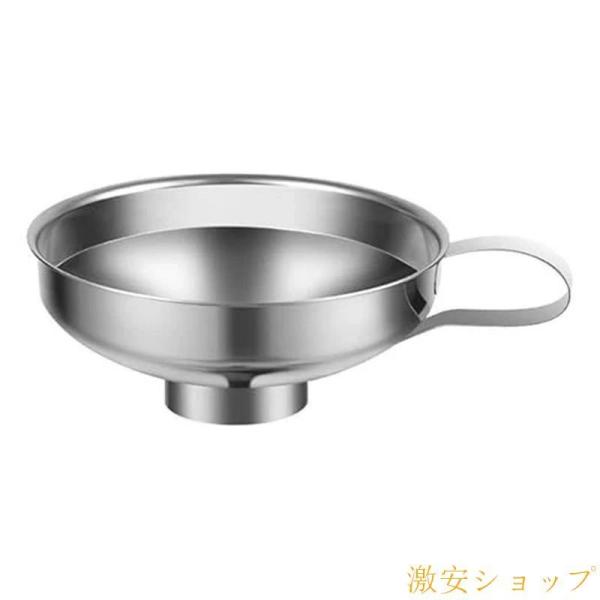 サイズ:（約）S：10.5x4.5x3.6cm　M：14.8x6.2x5.3cm 多機能：この高品質のステンレス鋼漏斗は、容器間で液体と固体を移動させることができます。 その口は、砂糖、小麦粉、米などの穀物が流れるのに十分な大きさです。 要...