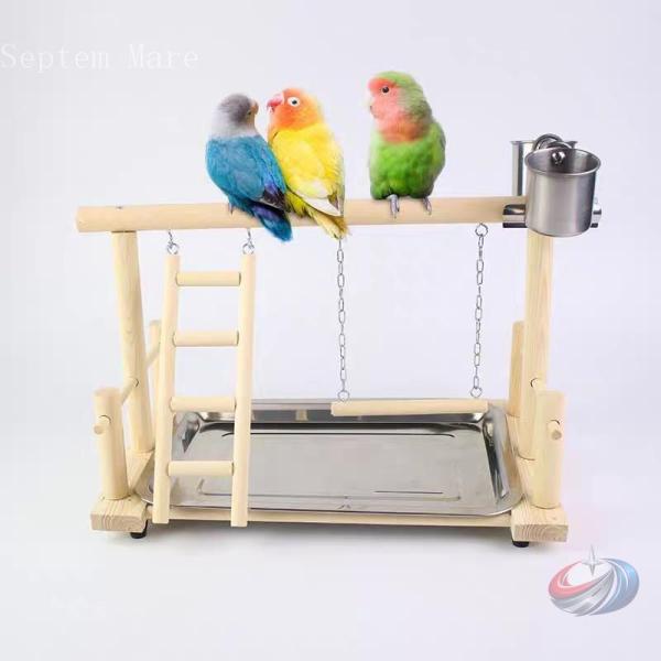 インコスタンドは天然の木で作られています。インコスタンドの表面は研磨されていて、鳥の足を傷つけない。しかも部品は全部ネジで接続しています。接着剤ではありません。そうすれば、インコスタンドはもっと堅固で、もっと安定します。こちらのインコスタン...