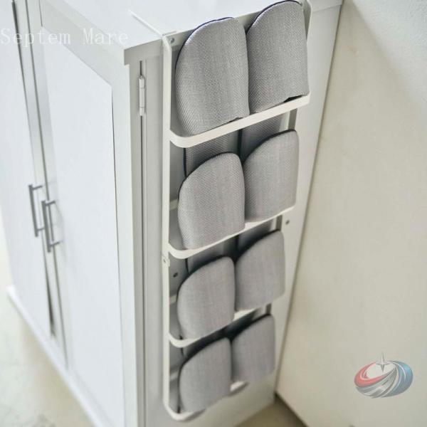 【省スペース スリッパラック】シューラックは、防湿性、非変形性、耐久性、耐久性、メンテナンス性に優れた高品質のステンレススチール製で作られています。シンプルなスリッパラックです。薄いので、リビングルーム、バスルームなどのスペースに設置できて...