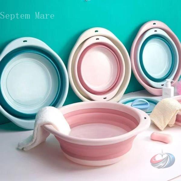 簡単に折り畳みができる便利なシリコン洗面器。使わないときにはたたんで重ねて置いたり、吊るしたり収納に困りません?キッチンでの洗い桶として、お掃除用のバケツとしてなどアイデア次第で用途色々☆※ラウンド形S?Mサイズの販売ページです。サイズにつ...