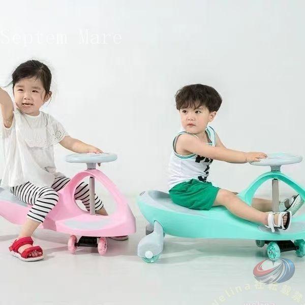 ★組み立てた状態でお届けしますので・すぐにご使用いただけます★■淡いピンク　パステルカラー　シャーベットカラー 　ベビーカラー　おもちゃの車■大人気のスイングカーに新色登場?■簡単なハンドル操作だけで進む不思議なエコカー！■ハンドルを動かす...