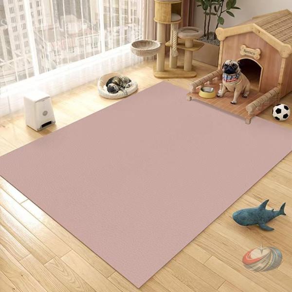● 消臭機能付きペットマット！ペットのお部屋を快適に保つために、この特別なペットマットがお役に立ちます。消臭機能が付いているので、ペットのニオイを効果的に抑えます。● ビニール製でお手入れ簡単、丸洗いOK！マットは耐久性のあるビニール素材で...