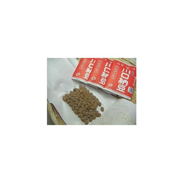 川口納豆さんのスタンダードです。大豆は中国産のものを使用。納豆本来の風味を思い出させてくれます。