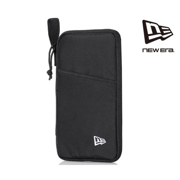 両面にスリットポケットを配備したパスポートケース。内側にはパスポートホルダーをはじめ、カードホルダーやペンホルダー、メッシュポケットなどの小物の収納や整理に適した設計となっています。また、衝撃による内容物の破損や変形を防ぐため、両面にクッシ...