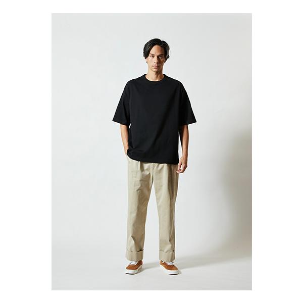 サイズ：S,M,L,XL素材：綿 100％ミックスグレー：綿 90％、ポリエステル 10％生産国：中国今の気分にぴったりなビッグシルエットはコーデの幅を広げるとっておきのアイテムUnited Athleのビッグシルエットは、身丈・身幅・肩幅...