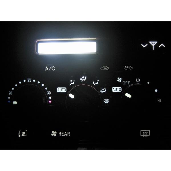 LAND CRUISERランドクルーザーJ100/J101前期平10/01〜平14/07エアコンLED照明1台分セット！カラーホワイトブルーレッドピンクから選択可能です。エアコンパネルの純正球と交換するだけですので無加工で取り付け出来ます。...