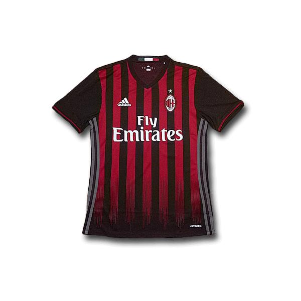 【店長の雑感】3シーズン続けて、リーグ優勝どころかヨーロッパカップ戦への出場も逃す危機的な低迷からの脱却をかけた2016シーズン。チームを体現する"IL DIAVOLO（THE DEVIL）"をモチーフに、ロッソネロのストライプが裾に向けて...