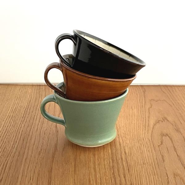 【クリックポスト便不可】【１回のお買い物につき5,500円（税込）以上のご購入で、全国送料無料】◆サイズ：長さ約13.5cm×口縁約11.5cm×深さ約8.0cm道祖土和田窯のmashikoのコーヒードリッパー。伝統釉薬を使用。内側に溝があ...