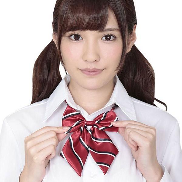 制服コスチュームを可愛く着こなしたい！そんなアナタにはコレ♪レッドストライプで可愛く仕上げたスクールリボン単品。カラフルな色使いのデザインでオシャレ度UP！どんな制服にも合うスクールコスプレ小物です。※セット内容以外は付属しておりません。※...