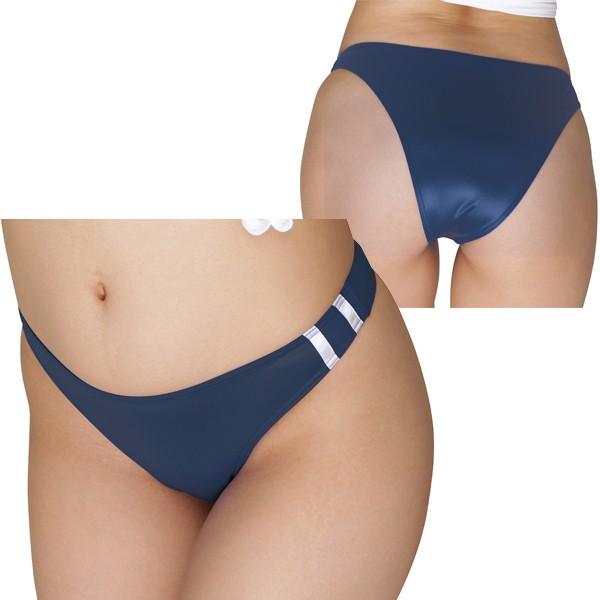 光沢感が美しく上下左右によく伸びるユニセックス仕様のブルマです。サイドの縦に入った2本のホワイトラインがブルマ感を演出するも、ネイビーカラーによりどこかノスタルジックさを感じさせてくれるセクシーブルマです♪バックスタイルはヒップラインを強調...