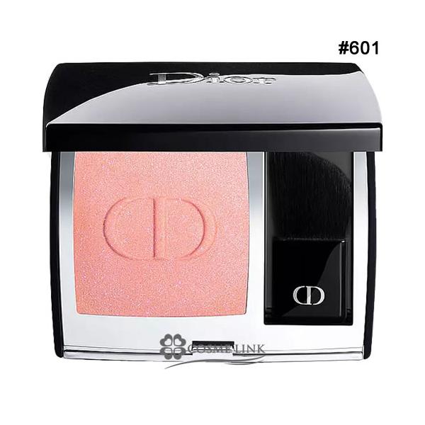 パウダーチーク#601：ホログラム ホログラフィック6.7g肌にやわらかく溶けこむパウダーチーク。 厳選した超微細なピグメントを配合したクチュールカラーが、内側から上気したような美しい血色で頬を彩り、長時間つづく。軽やかなテクスチャーでシル...