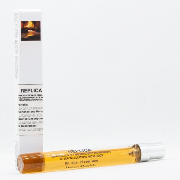 ◇メゾンマルジェラ　レプリカ　バイザファイヤープレイス　オードトワレ　10ｍL　香水フランス製【JANコード】3614272140394【商品紹介】シャモニー, 1971真冬のフランス山岳シャモニーの朝。窓の外はどこまでも白いが、部屋ではパ...