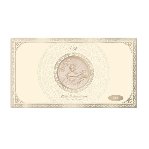 ベールをまとったような、キメ細かな肌に仕上げる高機能フェースパウダー。ミラノコレクション2026のテーマは「繋ぐ幸せ」。大切なものを守り繋いでいくことで、幸せな未来を築いていけるように。2026は初代デザインをもとに創り上げたクラシカルで気...