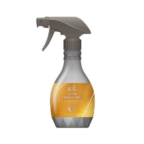 さりげなく、印象的に香る、衣類の香水香水にも使われる貴重な天然香料（フランスドローム地方産ラベンダー・南米産ガイヤックウッド）を贅沢に配合。産地や抽出方法にまでこだわったタイムレスで飽きのこないファーファの香りを、ひと吹きした瞬間から服を脱...