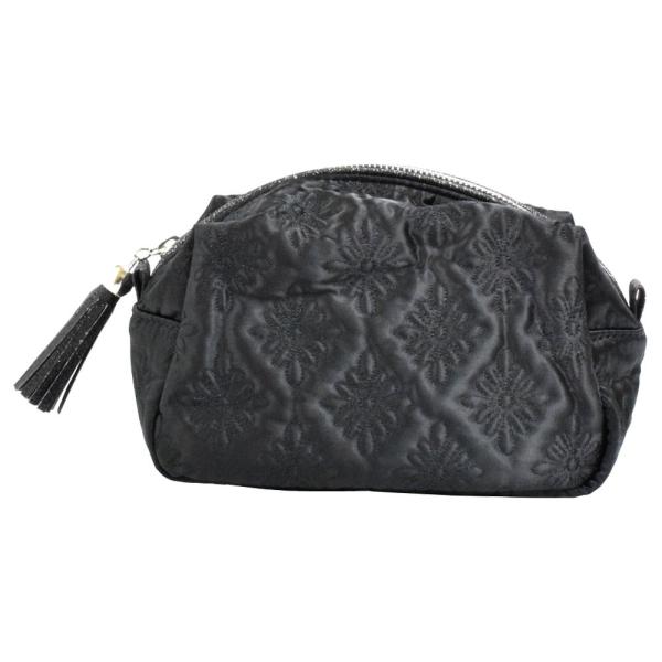 ドレッサーに置いて使用するのが北欧風の使い方です。旅行などにもおすすめで、クラッチバックとしても使えます。容量：W20xD12xH10cm日用品・雑貨 ＞ その他日用品・雑貨 ＞ その他日用品・雑貨