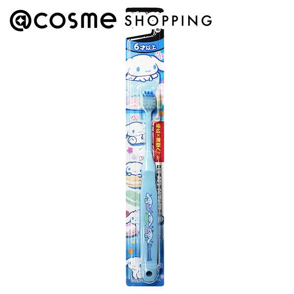 磨き残しを減らす幅広×薄型ヘッド設計。ハブラシが幅広ヘッドなので、ブラッシングが不慣れな子供でも磨き残しが少なくなります。従来品よりも30％厚みをダウンさせた薄型ヘッドで小さな口内でも操作しやすく、せまいすき間や奥歯にも届きます。先端かため...