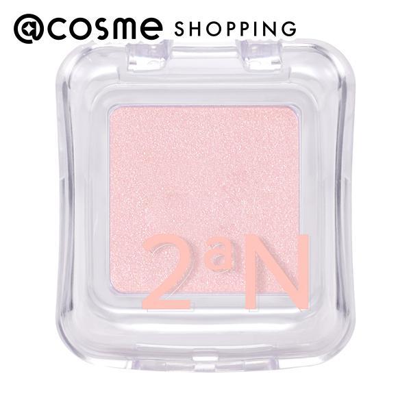水分感のあるしっとりしたハイライターで凹凸なく肌に密着。柔らかく明るいガラス玉のようなツヤを実現。多彩なグリッターの組み合わせでメイクにカラーポイントを演出するカラーハイライター。メイクアップ ＞ ハイライト・シェーディング ＞ パウダーハ...