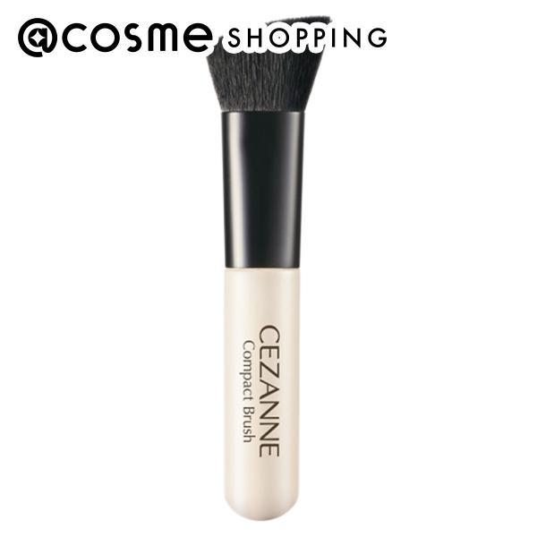 ピンポイントで狙ったところに塗りやすい。全長約8cm。おでこ等の丸みにもフィットしやすい斜めカット。持ち運びにも便利なケース付。メイクアップ・ケアグッズ ＞ ブラシ・チップ ＞ チーク・フェイスブラシ