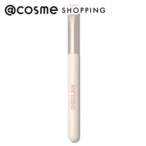 三角ヘッドが特徴的なブラシ。柔らかい毛質でパウダーをしっかりキャッチしてキレイに発色してくれます。特徴的な三角ヘッドが鼻筋にフィットするだけでなく、面をつかってマットハイライトをキレイに塗ることができます。メイクアップ・ケアグッズ ＞ ブラ...