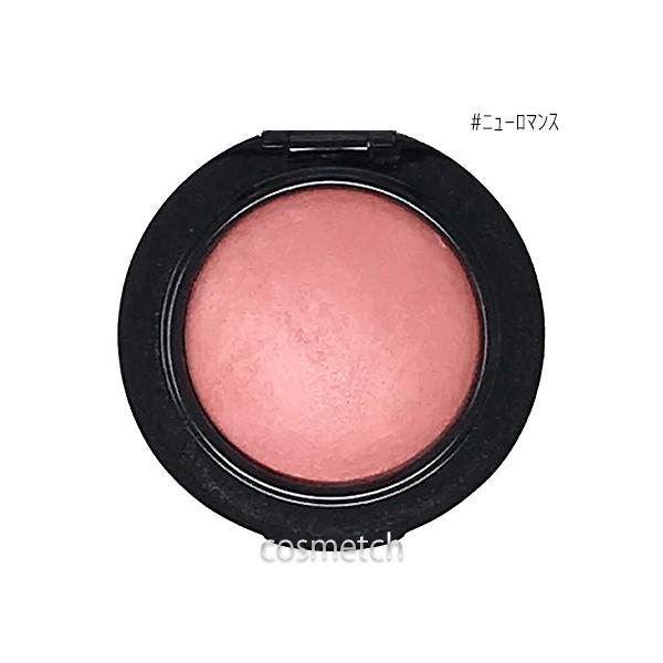 軽いつけ心地で、重ねづけしても自然でナチュラルに仕上がるチーク。きらめくパール感とシマーな輝きで頬を際立たせてくれます。広告文責・セレクティヴ株式会社（03-5807-0882） 区分 化粧品・イタリア